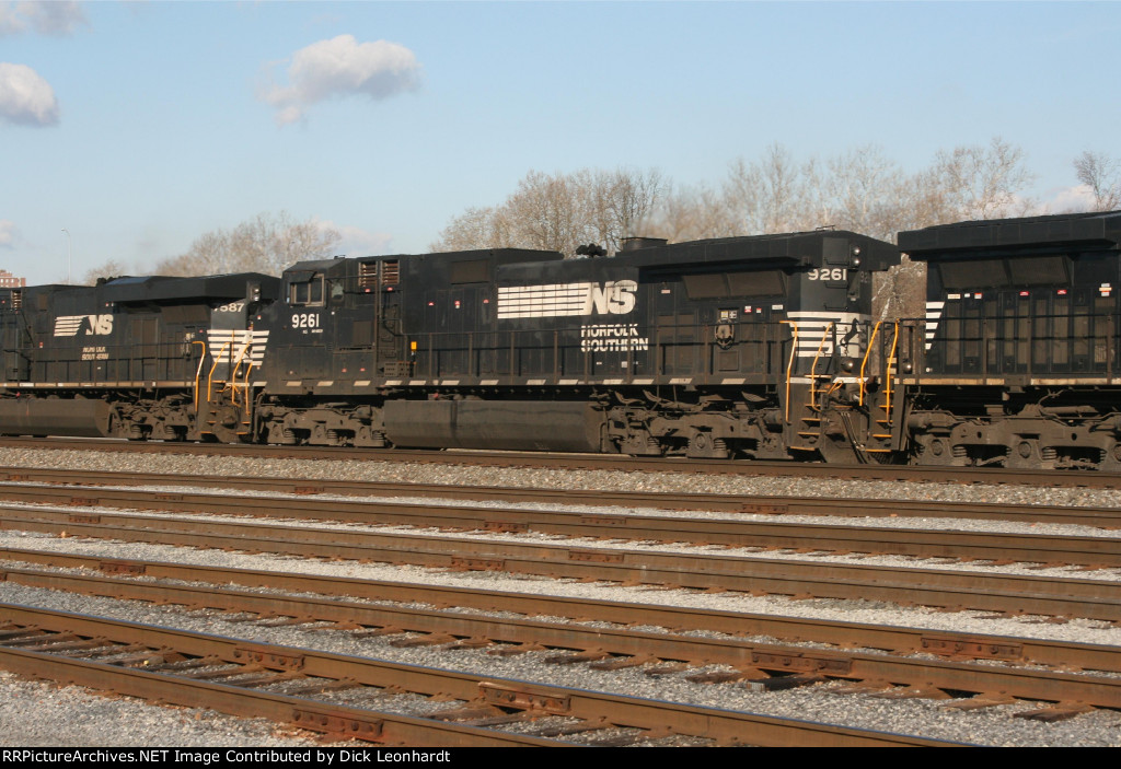 NS 9261